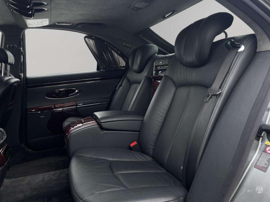 Pelēks Maybach 57 2008 Viļņa, ar dzinēja tilpumu 5.50 L un nobraukumu 151 tūkst. km par 56999 €, foto 12 vietnē AUTOMOTO.COM.LV