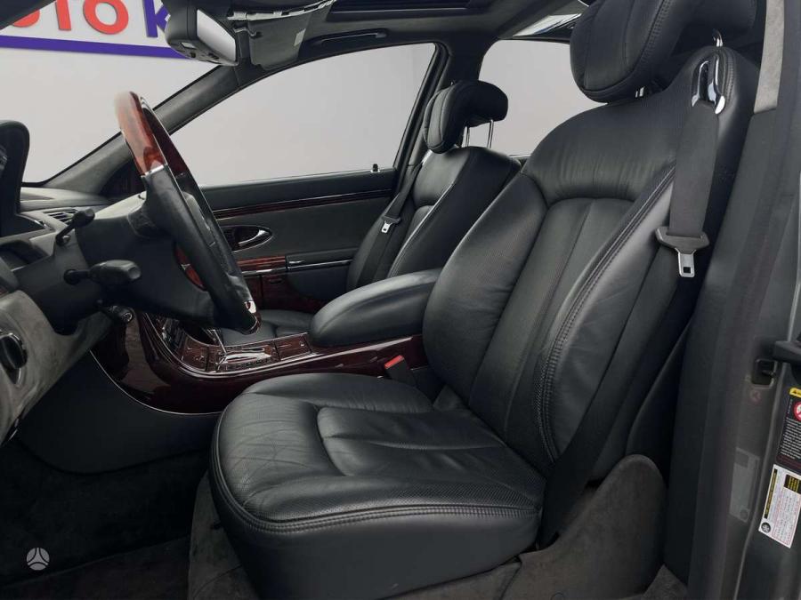 Pelēks Maybach 57 2008 Viļņa, ar dzinēja tilpumu 5.50 L un nobraukumu 151 tūkst. km par 56999 €, foto 14 vietnē AUTOMOTO.COM.LV
