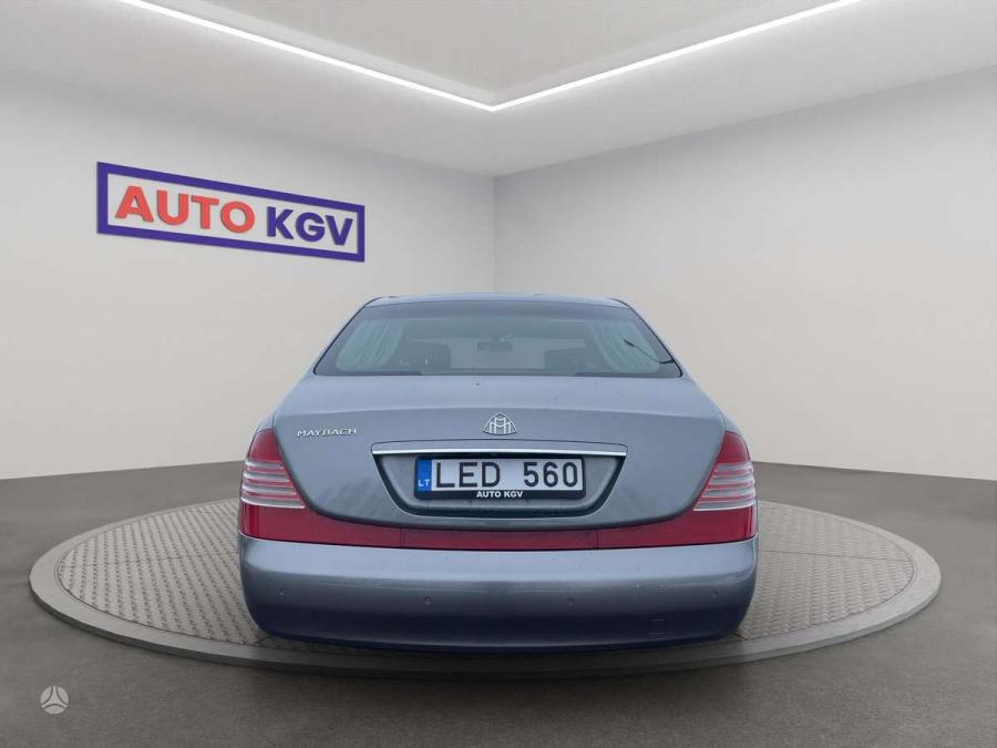 Grey Maybach 57 2008 in Vilnius, with an engine capacity of 5.50 L and mileage of 151 thousand km for 56999 €, photo 5 on AUTOMOTO.COM.LV