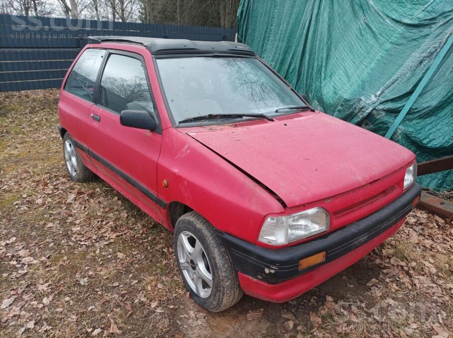 Sarkans Mazda 121 1989 Kuldīga, ar dzinēja tilpumu 1.20 L un nobraukumu 0 tūkst. km par 600 €, foto 1 vietnē AUTOMOTO.COM.LV