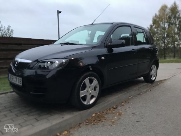 Black Mazda 2 2006 in Alytus, with an engine capacity of 1.40 L and mileage of 240 thousand km for 1199 €, photo 4 on AUTOMOTO.COM.LV