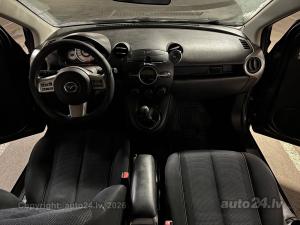 Melns Mazda 2 2007 Tallina, ar dzinēja tilpumu 1.50 L un nobraukumu 224 tūkst. km par 1950 €, foto 5 vietnē AUTOMOTO.COM.LV