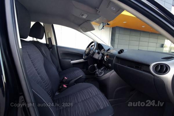 Melns Mazda 2 2008 Tartu, ar dzinēja tilpumu 1.30 L un nobraukumu 240 tūkst. km par 1390 €, foto 6 vietnē AUTOMOTO.COM.LV
