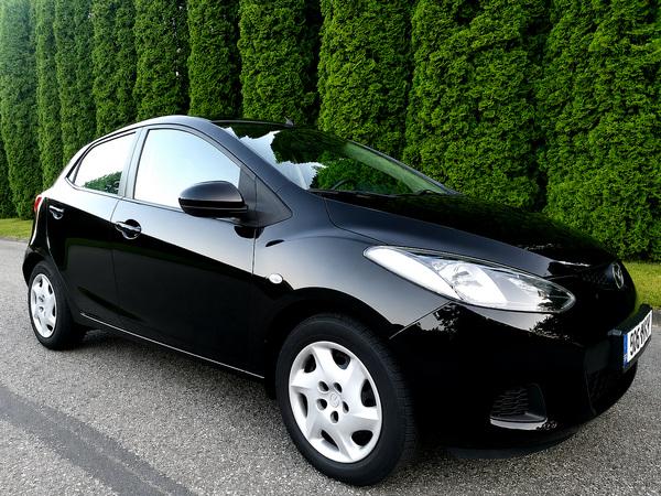 Black Mazda 2 2008 in Tartu, with an engine capacity of 1.30 L and mileage of 90 thousand km for 1200 €, photo 1 on AUTOMOTO.COM.LV