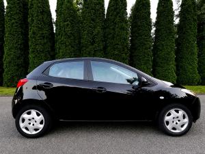 Melns Mazda 2 2008 Tartu, ar dzinēja tilpumu 1.30 L un nobraukumu 90 tūkst. km par 1200 €, foto 16 vietnē AUTOMOTO.COM.LV