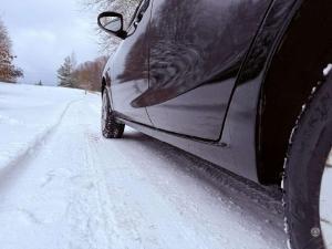 Black Mazda 2 2009 in Vilnius, with an engine capacity of 1.35 L and mileage of 170 thousand km for 1850 €, photo 11 on AUTOMOTO.COM.LV