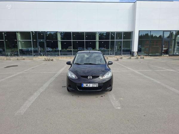 Black Mazda 2 2010 in Siauliai, with an engine capacity of 1.40 L and mileage of 250 thousand km for 1700 €, photo 2 on AUTOMOTO.COM.LV