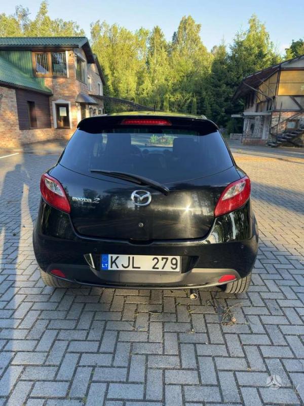 Melns Mazda 2 2013 Šauļi, ar dzinēja tilpumu 1.35 L un nobraukumu 170 tūkst. km par 2999 €, foto 4 vietnē AUTOMOTO.COM.LV