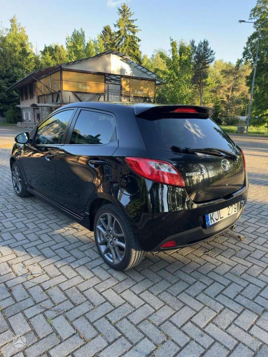 Melns Mazda 2 2013 Šauļi, ar dzinēja tilpumu 1.35 L un nobraukumu 170 tūkst. km par 2999 €, foto 6 vietnē AUTOMOTO.COM.LV
