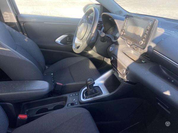 Melns Mazda 2 2023 Tauragė, ar dzinēja tilpumu 1.50 L un nobraukumu 33 tūkst. km par 5900 €, foto 5 vietnē AUTOMOTO.COM.LV
