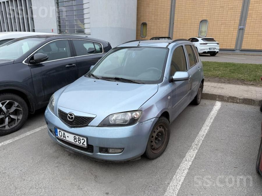 Zils Mazda 2 2004 Rīga, ar dzinēja tilpumu 1.60 L un nobraukumu 304 tūkst. km par 390 €, foto 1 vietnē AUTOMOTO.COM.LV
