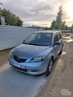 Zils Mazda 2 2004 Panevēža, ar dzinēja tilpumu 1.20 L un nobraukumu 150 tūkst. km par 550 €, foto  vietnē AUTOMOTO.COM.LV