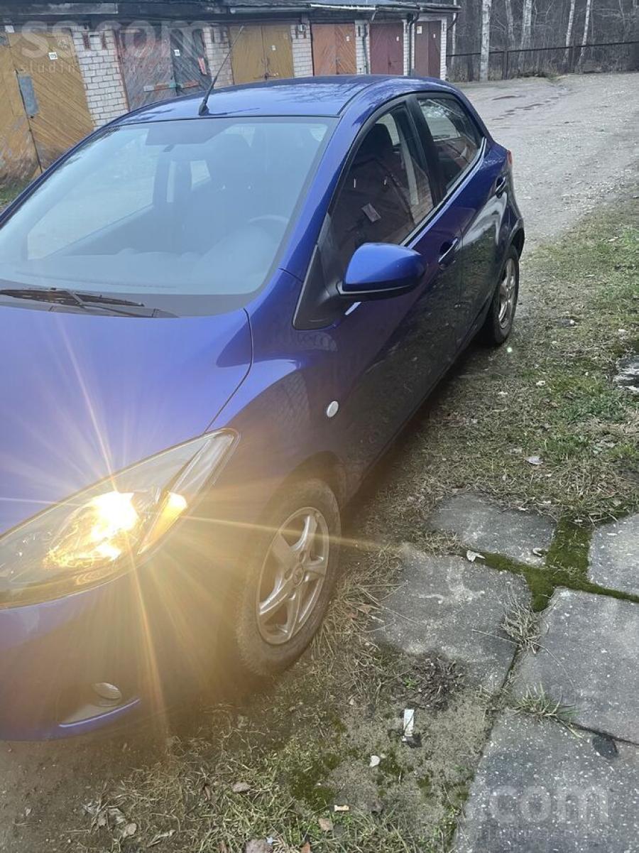 Zils Mazda 2 2008 Jūrmala, ar dzinēja tilpumu 1.40 L un nobraukumu 217 tūkst. km par 1300 €, foto 7 vietnē AUTOMOTO.COM.LV