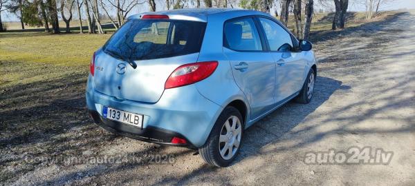 Blue Mazda 2 2008 in Tallinn, with an engine capacity of 1.30 L and mileage of 170 thousand km for 1400 €, photo 3 on AUTOMOTO.COM.LV