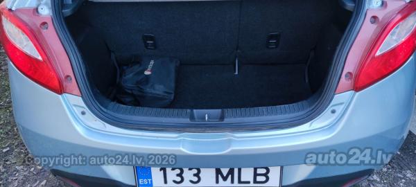 Blue Mazda 2 2008 in Tallinn, with an engine capacity of 1.30 L and mileage of 170 thousand km for 1400 €, photo 7 on AUTOMOTO.COM.LV