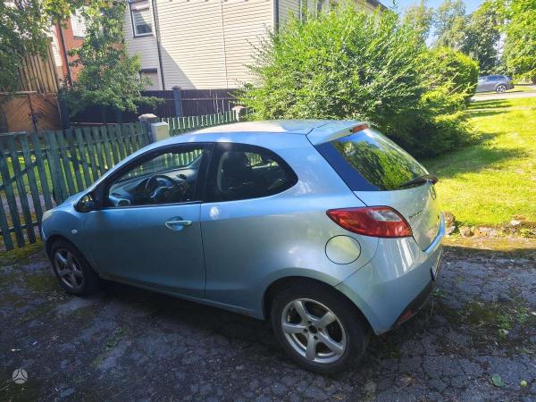 Blue Mazda 2 2008 in Kaunas, with an engine capacity of 1.40 L and mileage of 194 thousand km for 800 €, photo 3 on AUTOMOTO.COM.LV