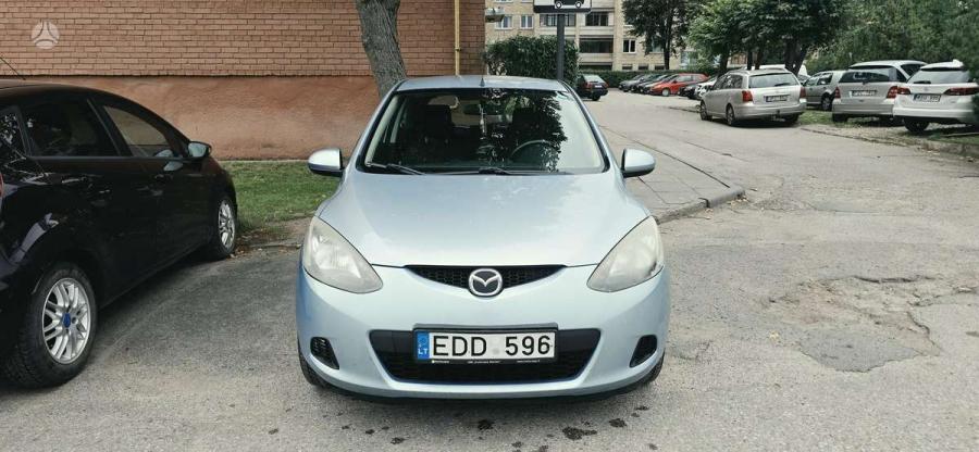 Zils Mazda 2 2008 Kauņa, ar dzinēja tilpumu 1.35 L un nobraukumu 201 tūkst. km par 1350 €, foto 1 vietnē AUTOMOTO.COM.LV