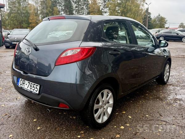 Zils Mazda 2 2009 Rīga, ar dzinēja tilpumu 1.30 L un nobraukumu 0 tūkst. km par 2390 €, foto 5 vietnē AUTOMOTO.COM.LV