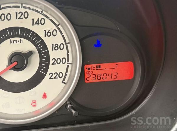Zils Mazda 2 2009 Rīga, ar dzinēja tilpumu 1.30 L un nobraukumu 0 tūkst. km par 2390 €, foto 11 vietnē AUTOMOTO.COM.LV