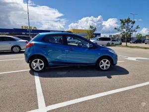 Blue Mazda 2 2010 in Vilnius, with an engine capacity of 1.35 L and mileage of 166 thousand km for 1470 €, photo 7 on AUTOMOTO.COM.LV