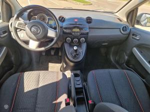 Blue Mazda 2 2010 in Vilnius, with an engine capacity of 1.35 L and mileage of 166 thousand km for 1470 €, photo 11 on AUTOMOTO.COM.LV