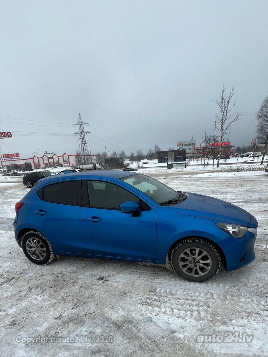 Zils Mazda 2 2019 Tallina, ar dzinēja tilpumu 1.50 L un nobraukumu 58 tūkst. km par 9100 €, foto 2 vietnē AUTOMOTO.COM.LV
