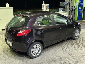 Brūns Mazda 2 2010 Viļņa, ar dzinēja tilpumu 1.50 L un nobraukumu 126 tūkst. km par 1375 €, foto 5 vietnē AUTOMOTO.COM.LV