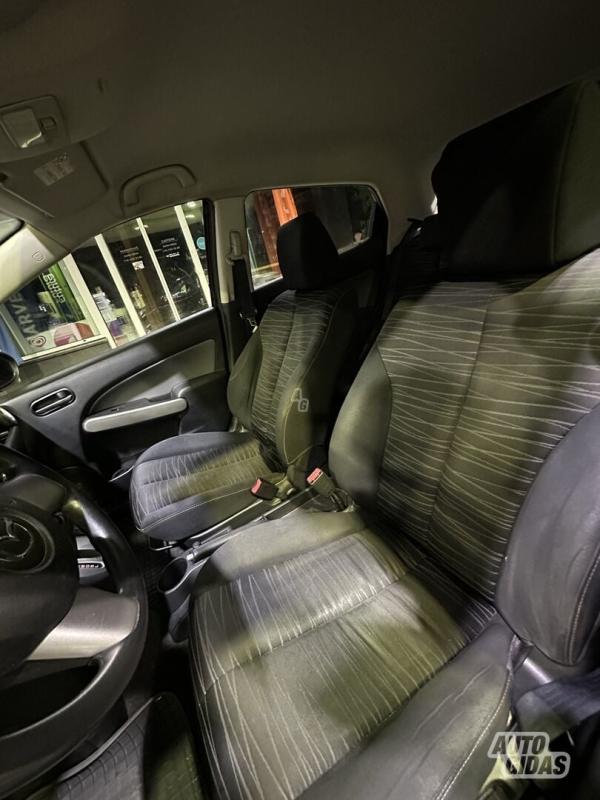 Brūns Mazda 2 2010 Viļņa, ar dzinēja tilpumu 1.50 L un nobraukumu 126 tūkst. km par 1375 €, foto 8 vietnē AUTOMOTO.COM.LV