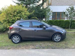 Brūns Mazda 2 2017 Viļņa, ar dzinēja tilpumu 1.50 L un nobraukumu 229 tūkst. km par 7000 €, foto  vietnē AUTOMOTO.COM.LV