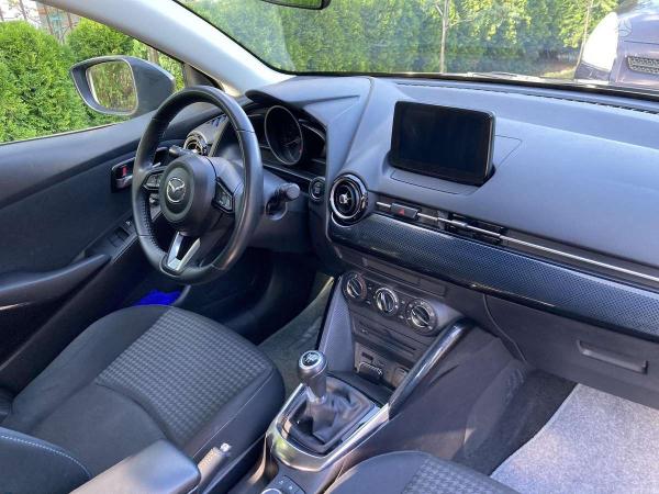 Brūns Mazda 2 2017 Viļņa, ar dzinēja tilpumu 1.50 L un nobraukumu 229 tūkst. km par 7000 €, foto 8 vietnē AUTOMOTO.COM.LV