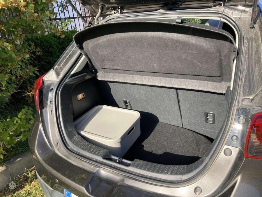 Brūns Mazda 2 2017 Viļņa, ar dzinēja tilpumu 1.50 L un nobraukumu 229 tūkst. km par 7000 €, foto 11 vietnē AUTOMOTO.COM.LV