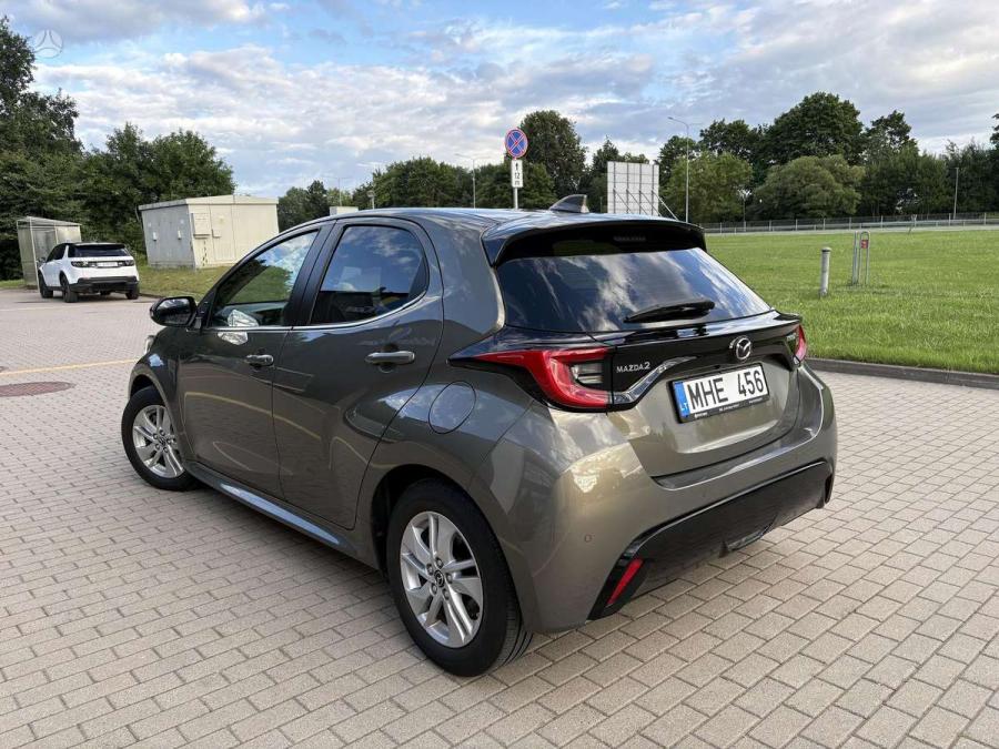 Brūns Mazda 2 2022 Viļņa, ar dzinēja tilpumu 1.49 L un nobraukumu 40 tūkst. km par 16900 €, foto 3 vietnē AUTOMOTO.COM.LV