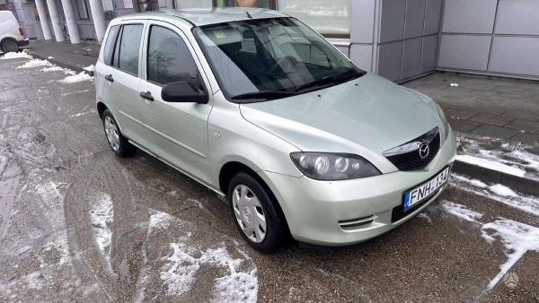 Green Mazda 2 2006 in Vilnius, with an engine capacity of 1.40 L and mileage of 184 thousand km for 1150 €, photo 2 on AUTOMOTO.COM.LV