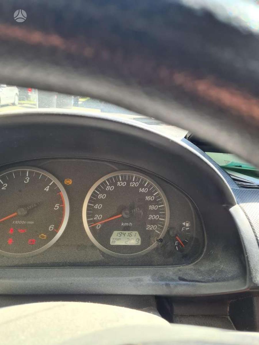 Green Mazda 2 2006 in Vilnius, with an engine capacity of 1.40 L and mileage of 195 thousand km for 500 €, photo 4 on AUTOMOTO.COM.LV