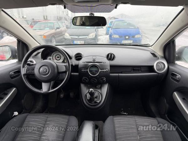 Zaļš Mazda 2 2007 Tallina, ar dzinēja tilpumu 1.30 L un nobraukumu 262 tūkst. km par 799 €, foto 5 vietnē AUTOMOTO.COM.LV