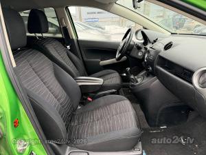 Green Mazda 2 2007 in Tallinn, with an engine capacity of 1.30 L and mileage of 262 thousand km for 799 €, photo 6 on AUTOMOTO.COM.LV