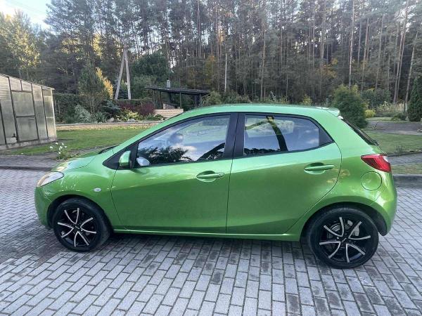 Zaļš Mazda 2 2008 Kauņa, ar dzinēja tilpumu 1.35 L un nobraukumu 147 tūkst. km par 2500 €, foto 2 vietnē AUTOMOTO.COM.LV