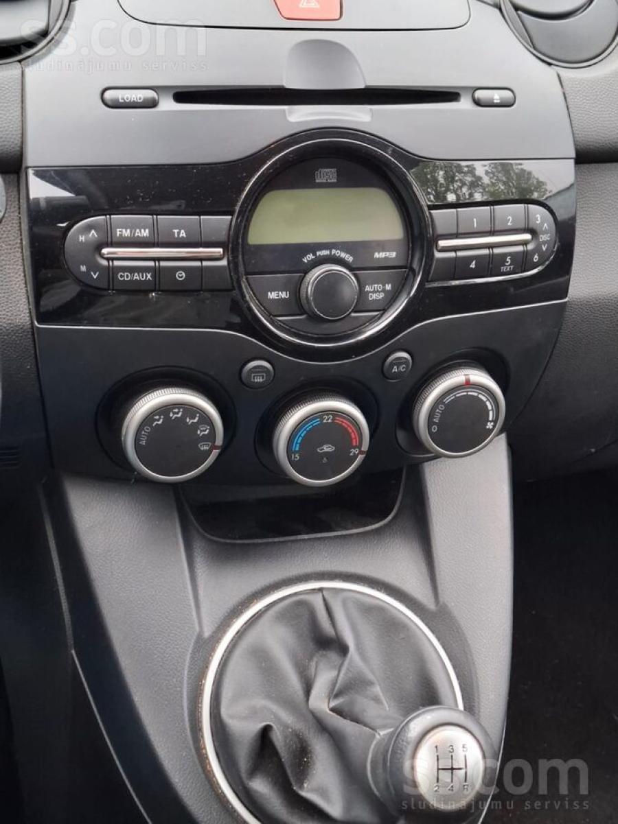 Zaļš Mazda 2 2012 Valmiera, ar dzinēja tilpumu 1.40 L un nobraukumu 137 tūkst. km par 4350 €, foto 7 vietnē AUTOMOTO.COM.LV