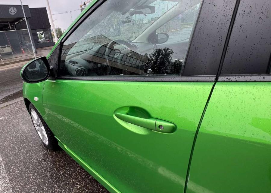 Green Mazda 2 2013 in Vilnius, with an engine capacity of 1.56 L and mileage of 260 thousand km for 3290 €, photo 12 on AUTOMOTO.COM.LV