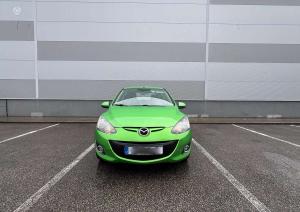 Green Mazda 2 2013 in Vilnius, with an engine capacity of 1.56 L and mileage of 260 thousand km for 3290 €, photo 13 on AUTOMOTO.COM.LV
