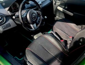Green Mazda 2 2013 in Vilnius, with an engine capacity of 1.56 L and mileage of 260 thousand km for 3290 €, photo 21 on AUTOMOTO.COM.LV