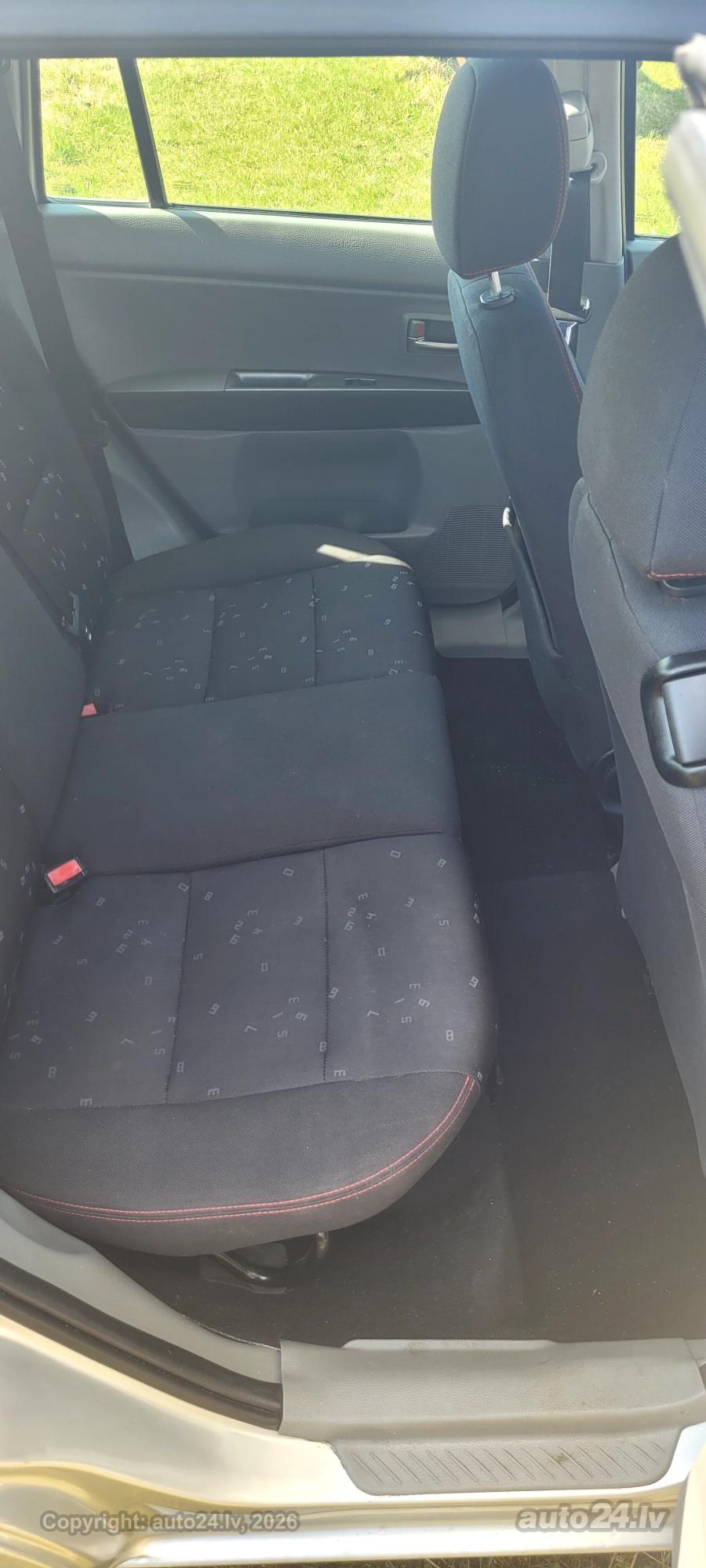 Pelēks Mazda 2 2003 Rīga, ar dzinēja tilpumu 1.40 L un nobraukumu 299 tūkst. km par 1100 €, foto 10 vietnē AUTOMOTO.COM.LV