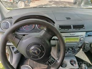 Pelēks Mazda 2 2003 Kuldīga, ar dzinēja tilpumu 1.40 L un nobraukumu 268 tūkst. km par 1200 €, foto 6 vietnē AUTOMOTO.COM.LV