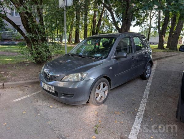 Pelēks Mazda 2 2003 Rīga, ar dzinēja tilpumu 1.40 L un nobraukumu 203 tūkst. km par 400 €, foto 2 vietnē AUTOMOTO.COM.LV