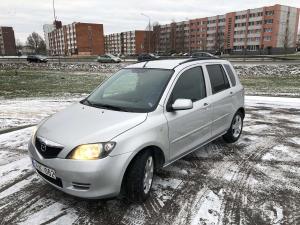 Pelēks Mazda 2 2004 Radviliškis, ar dzinēja tilpumu 1.39 L un nobraukumu 220 tūkst. km par 1350 €, foto  vietnē AUTOMOTO.COM.LV