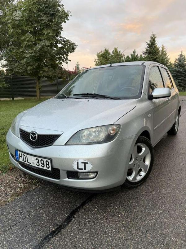 Grey Mazda 2 2004 in Vilnius, with an engine capacity of 1.40 L and mileage of 250 thousand km for 1650 €, photo 1 on AUTOMOTO.COM.LV