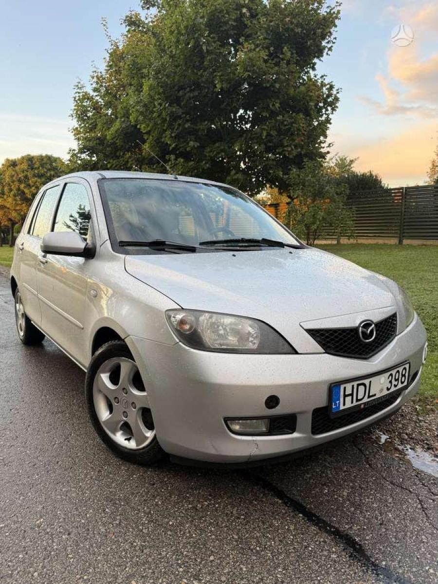 Grey Mazda 2 2004 in Vilnius, with an engine capacity of 1.40 L and mileage of 250 thousand km for 1650 €, photo 3 on AUTOMOTO.COM.LV