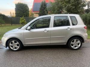 Grey Mazda 2 2004 in Vilnius, with an engine capacity of 1.40 L and mileage of 250 thousand km for 1650 €, photo 4 on AUTOMOTO.COM.LV