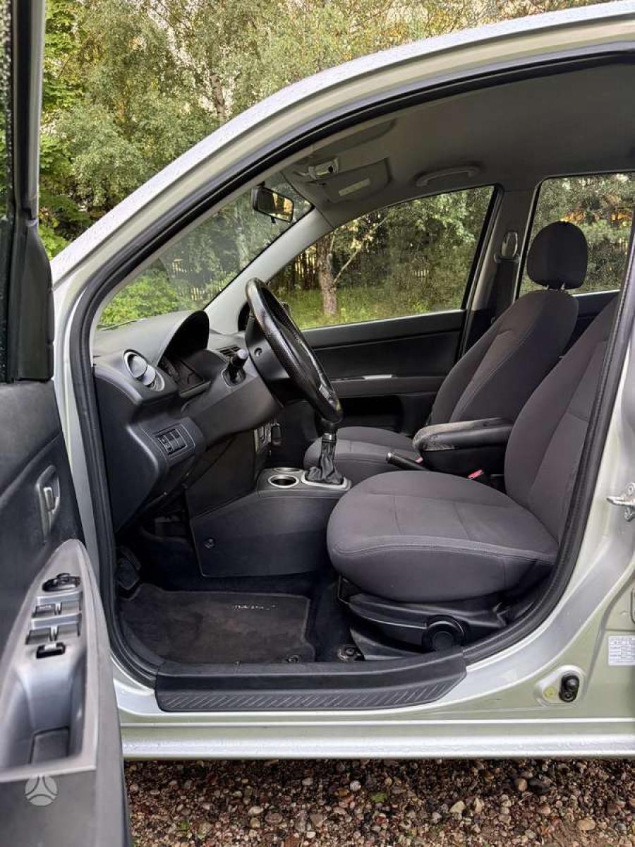 Grey Mazda 2 2004 in Vilnius, with an engine capacity of 1.40 L and mileage of 250 thousand km for 1650 €, photo 14 on AUTOMOTO.COM.LV