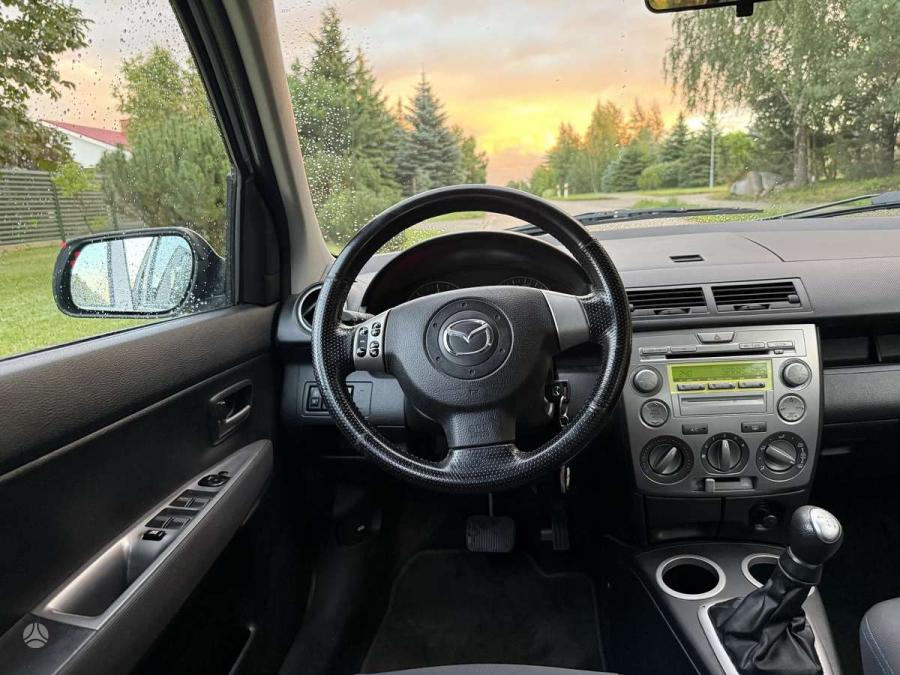 Grey Mazda 2 2004 in Vilnius, with an engine capacity of 1.40 L and mileage of 250 thousand km for 1650 €, photo 15 on AUTOMOTO.COM.LV